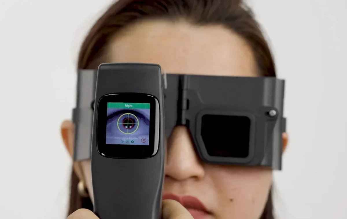 Portable Handheld Autorefractor | Remidio InstaRef R-20 - Remidio